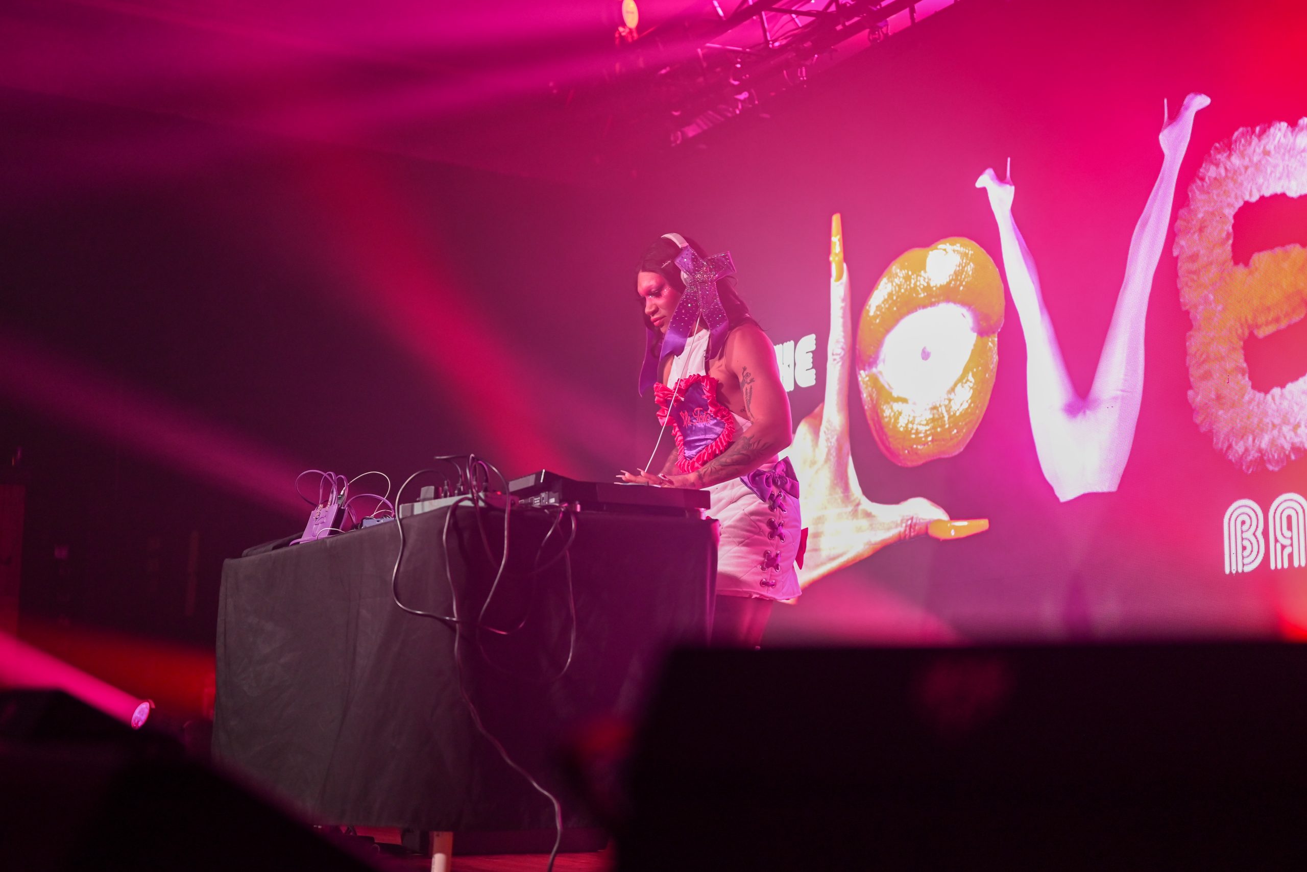 Shea Couleé and star-studded cast enchant Chicago with The Love Ball ...