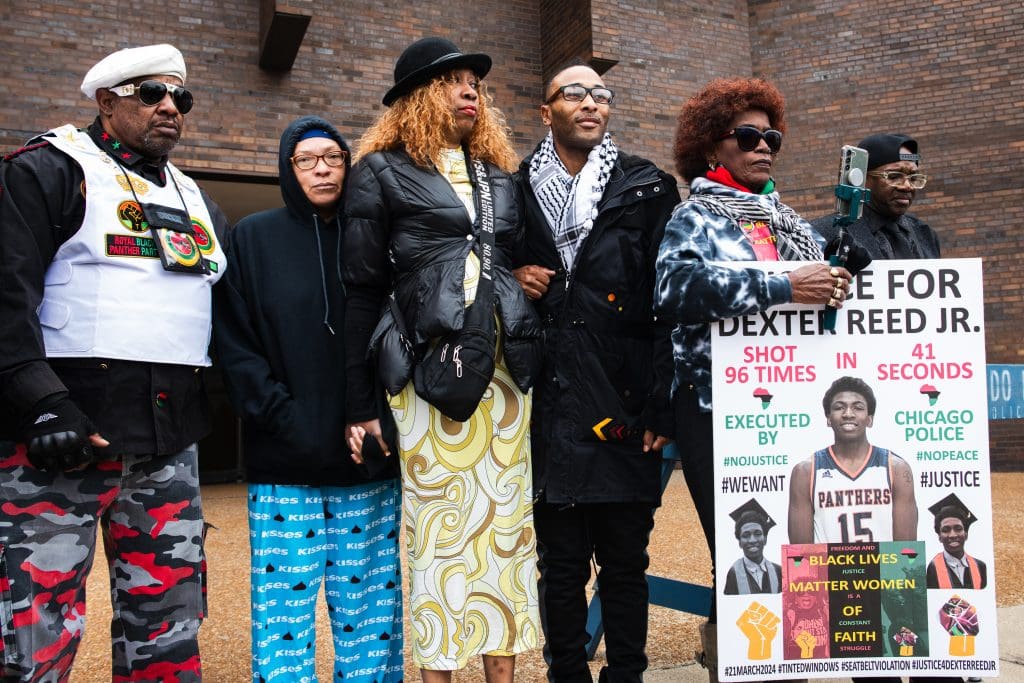 Organizers, family worry Chicago cop who shot Dexter Reed is escaping ...