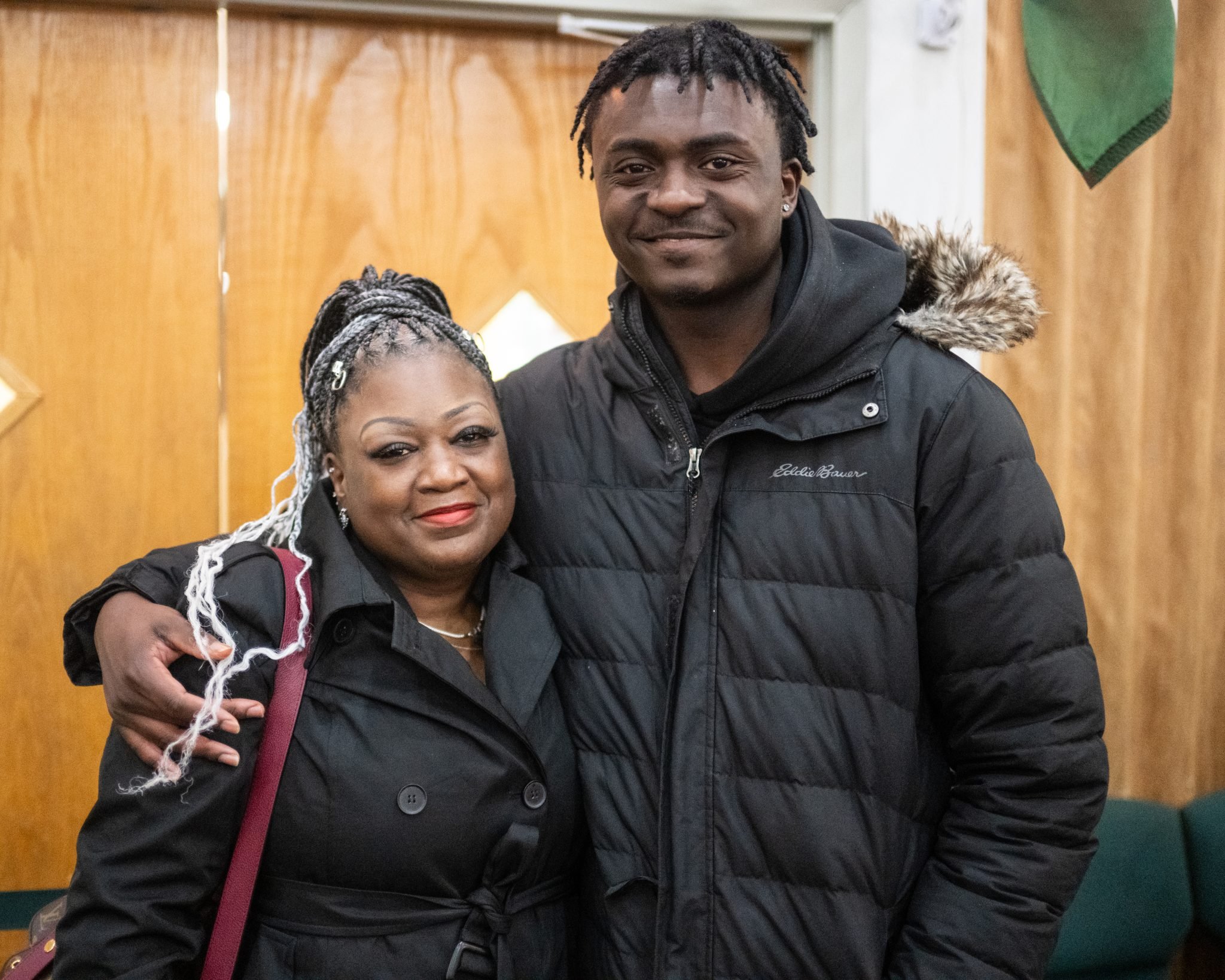 Mayor Johnson visits East Garfield Park to talk about the investments ...