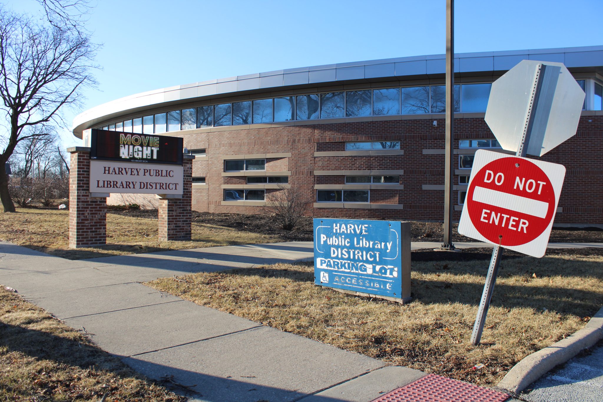 County commissioner paid over $30,000 as consultant at Harvey library ...