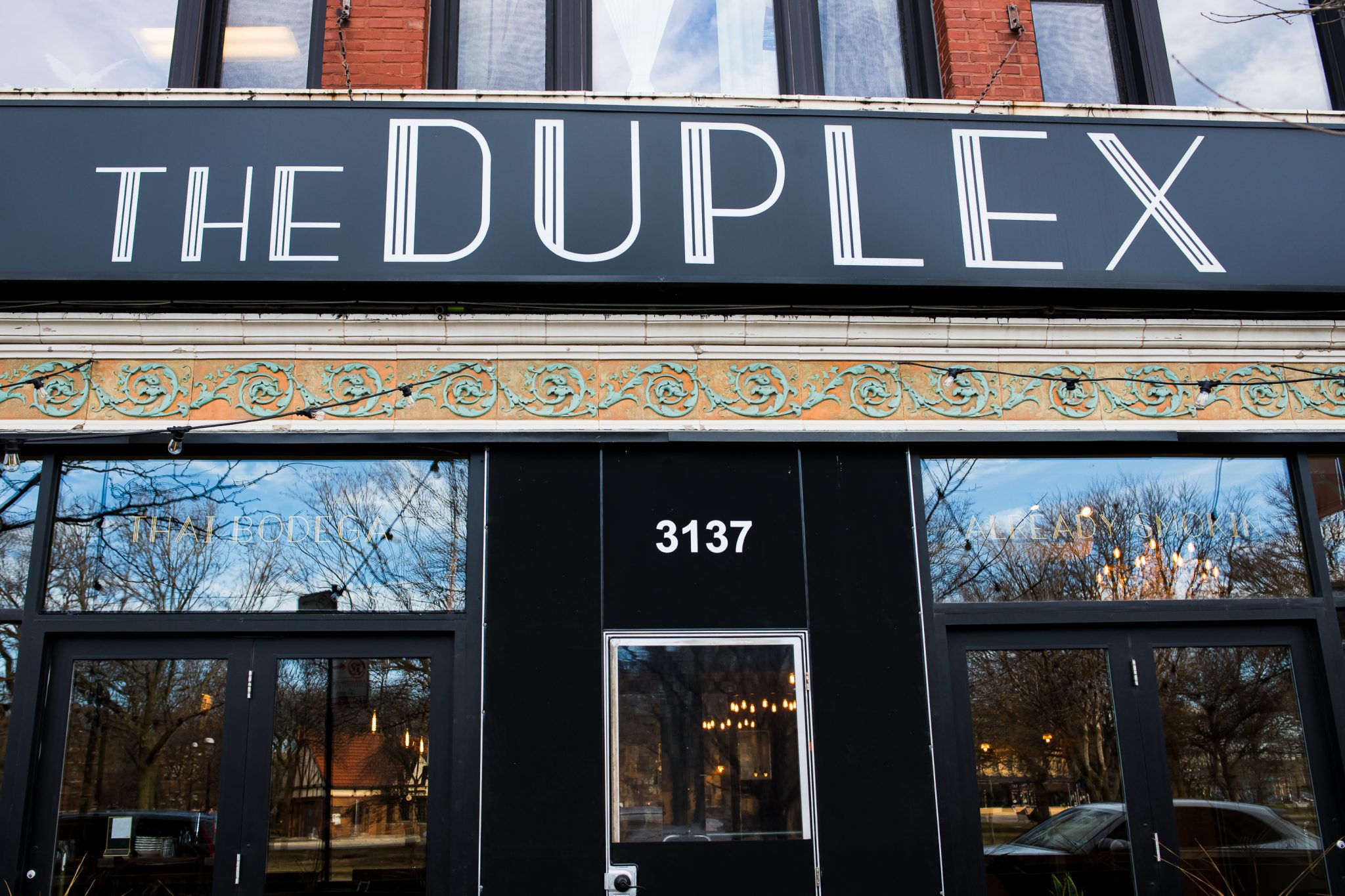 New lawsuit against The Duplex restaurant in Logan Square alleges wage ...