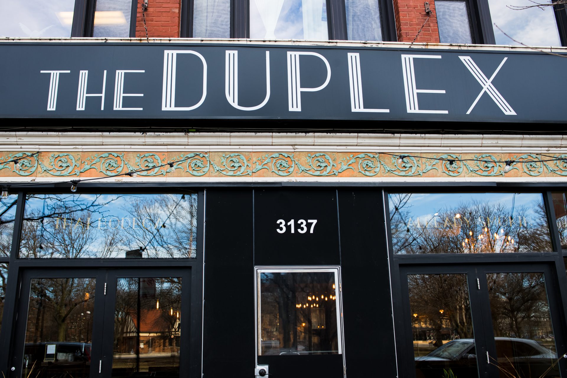 New lawsuit against The Duplex restaurant in Logan Square alleges wage ...