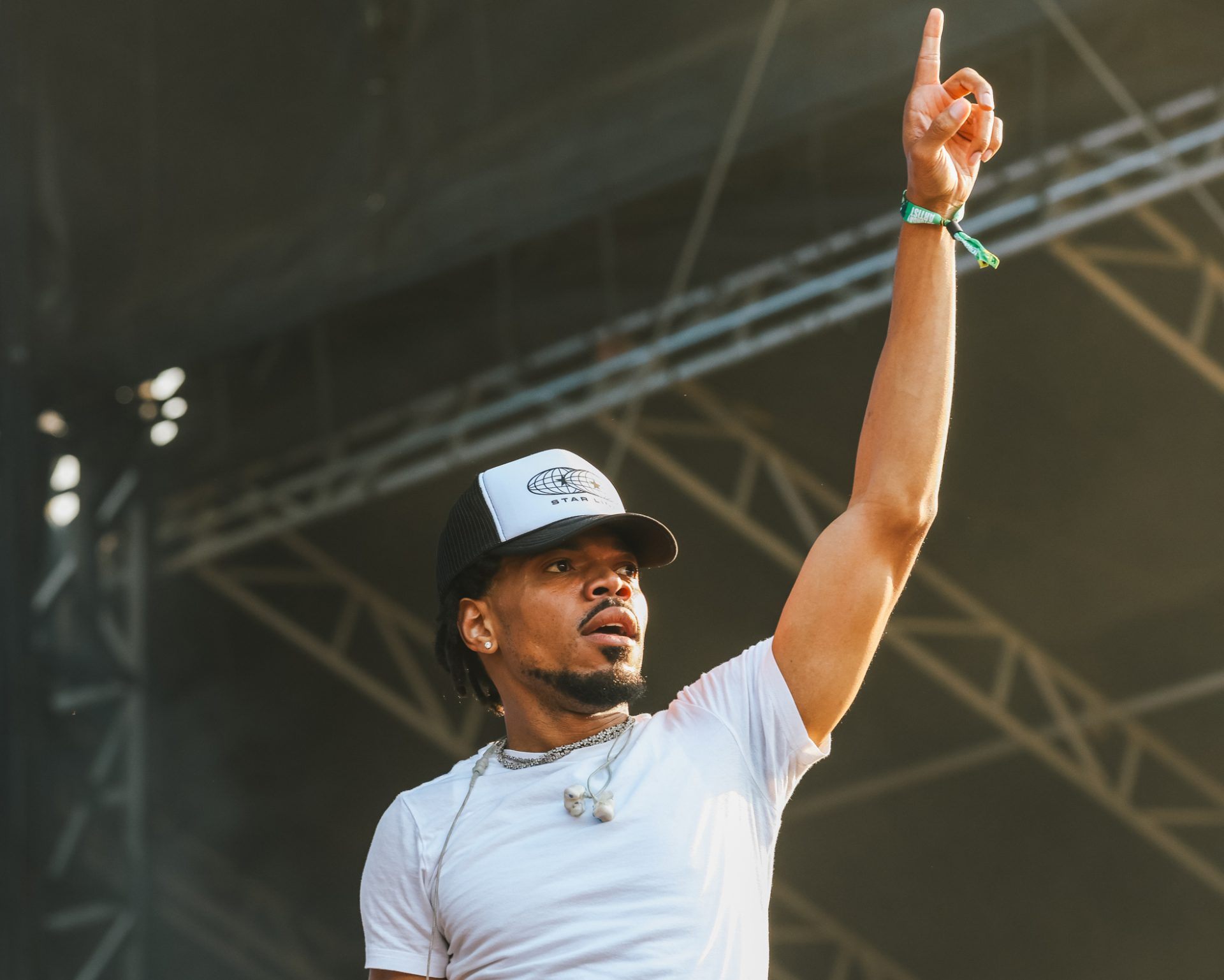 Update your 2025 playlist with these 10 rising Chicago artists • The TRiiBE