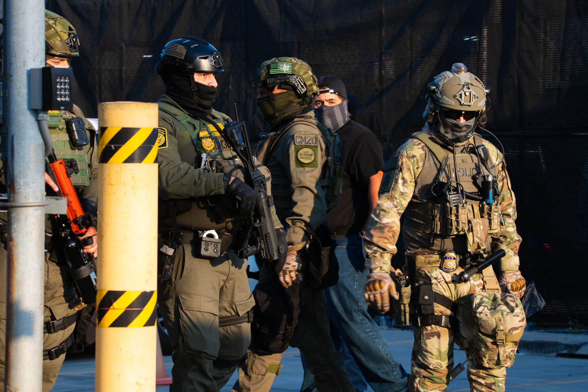 Pritzker: Homeland Security seeks deployment of 100 troops to protect ...