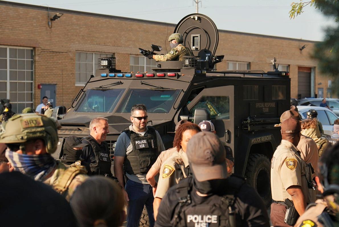 Illinois State Police assist feds in Broadview protest, Chicago ...