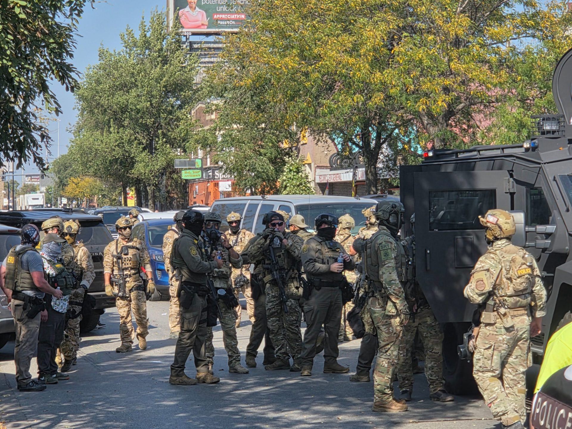 Trump to federalize 300 Illinois National Guard troops soon, tensions rising in Brighton Park ...
