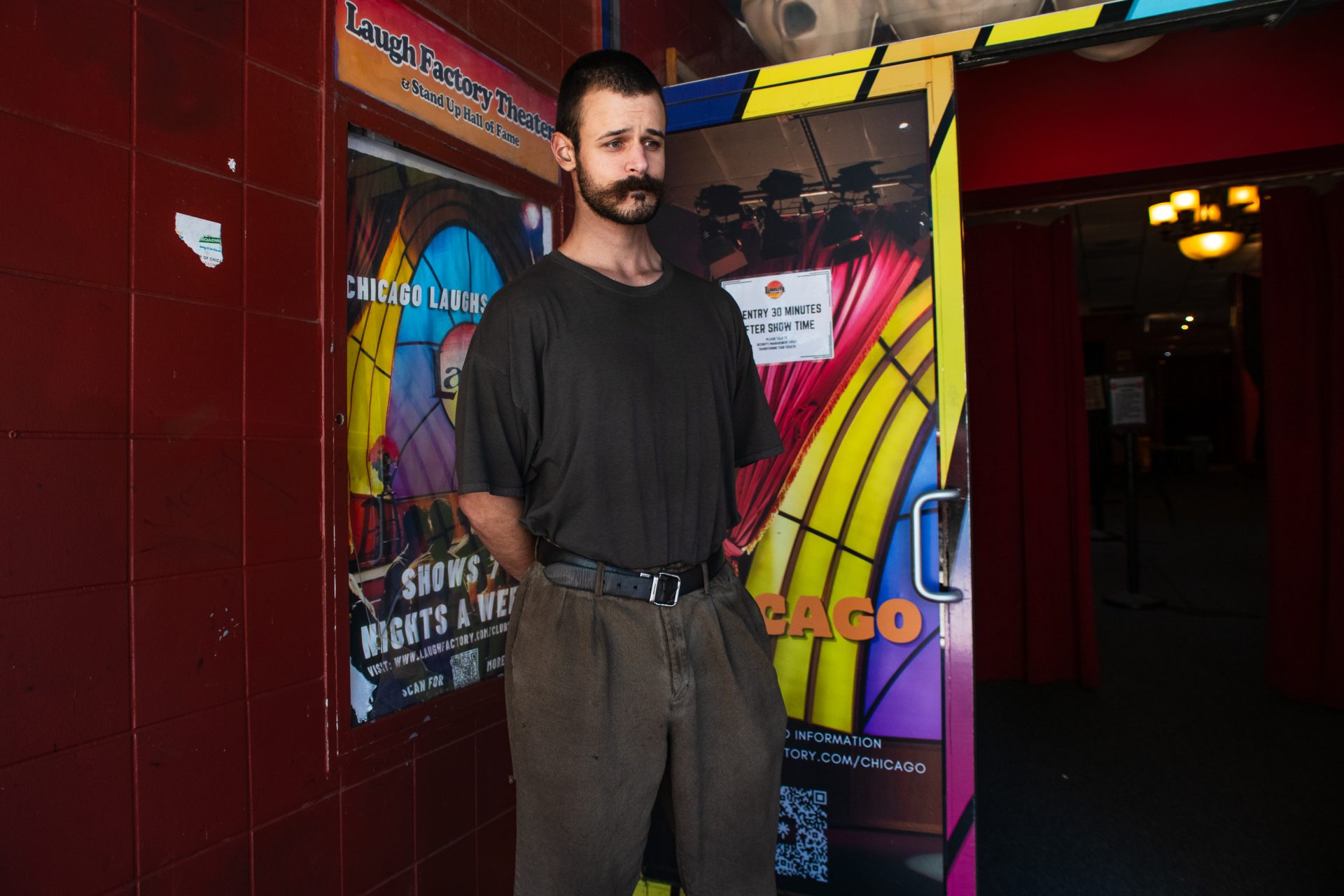 Feds detain Laugh Factory night manager, deploy tear gas in nearby ...