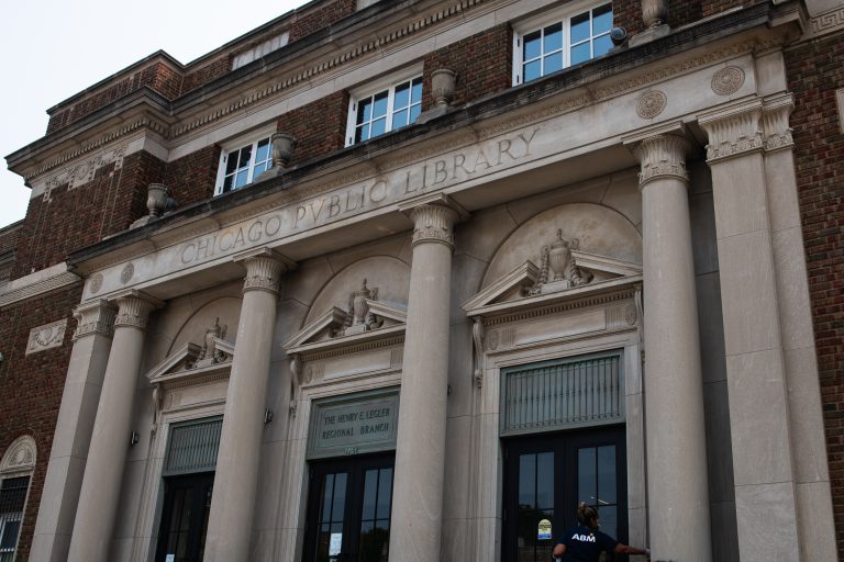 OPINION: The Chicago Public Library budget is under threat. Let’s ...