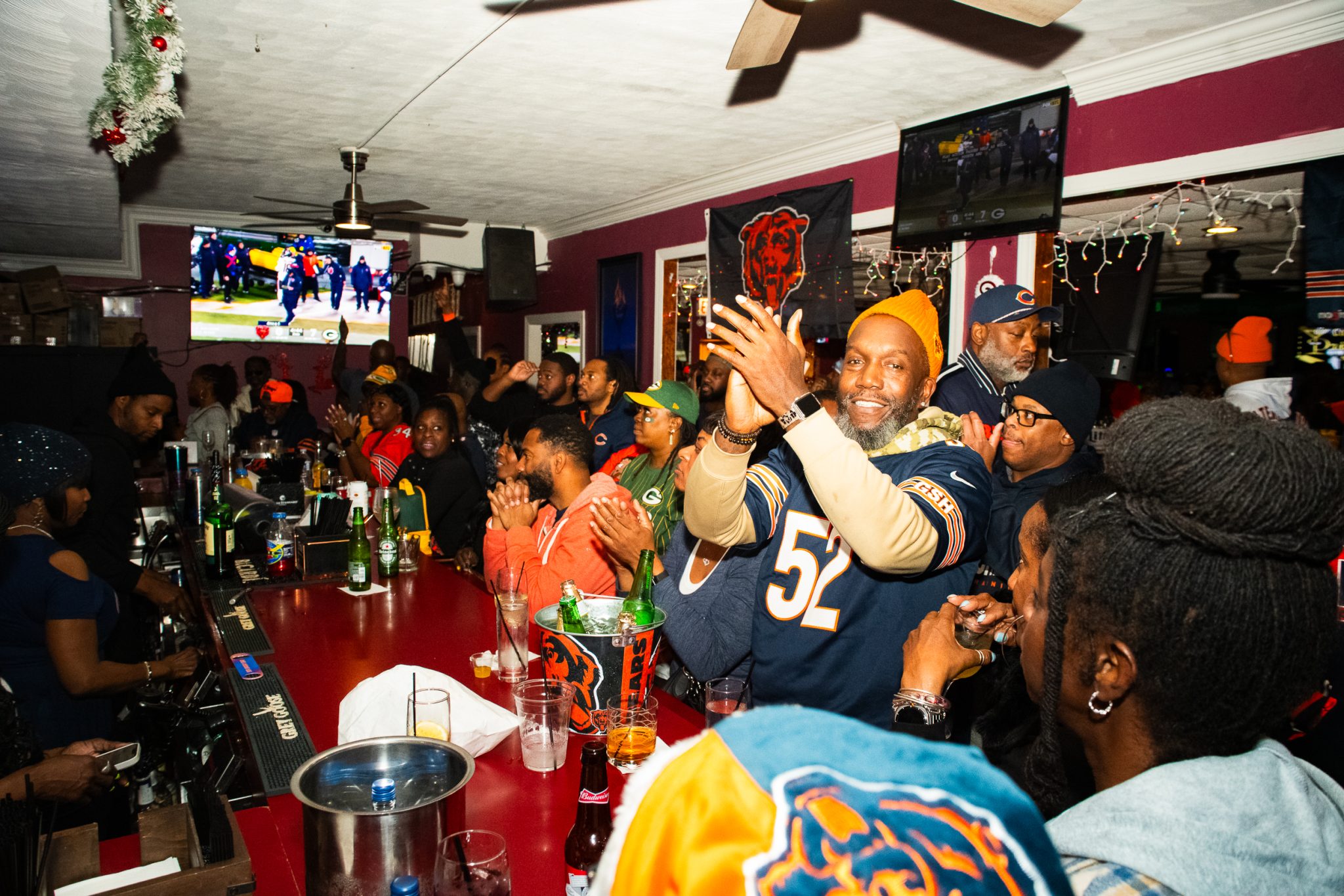 A winning Chicago Bears season is driving crowds and dollars to this ...