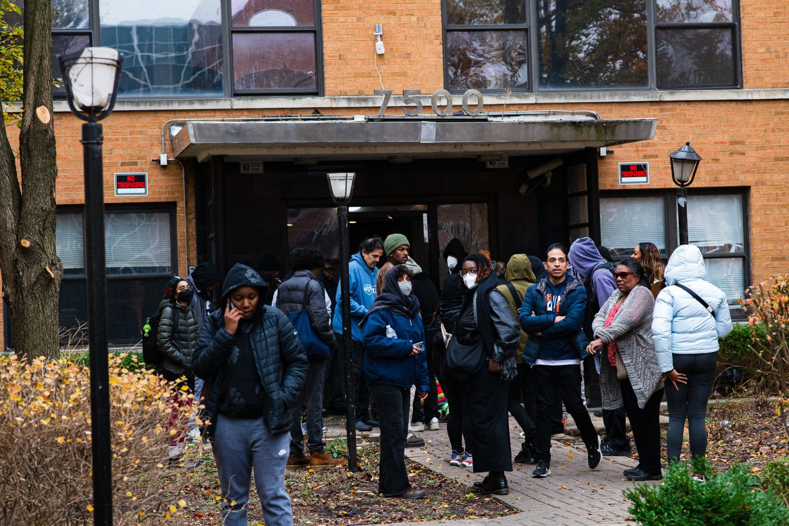 Judge: residents must move out, ICE-raided South Shore building is ...