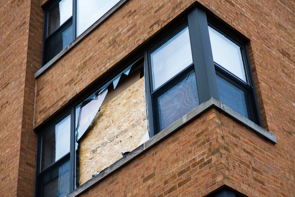 Judge: residents must move out, ICE-raided South Shore building is ...