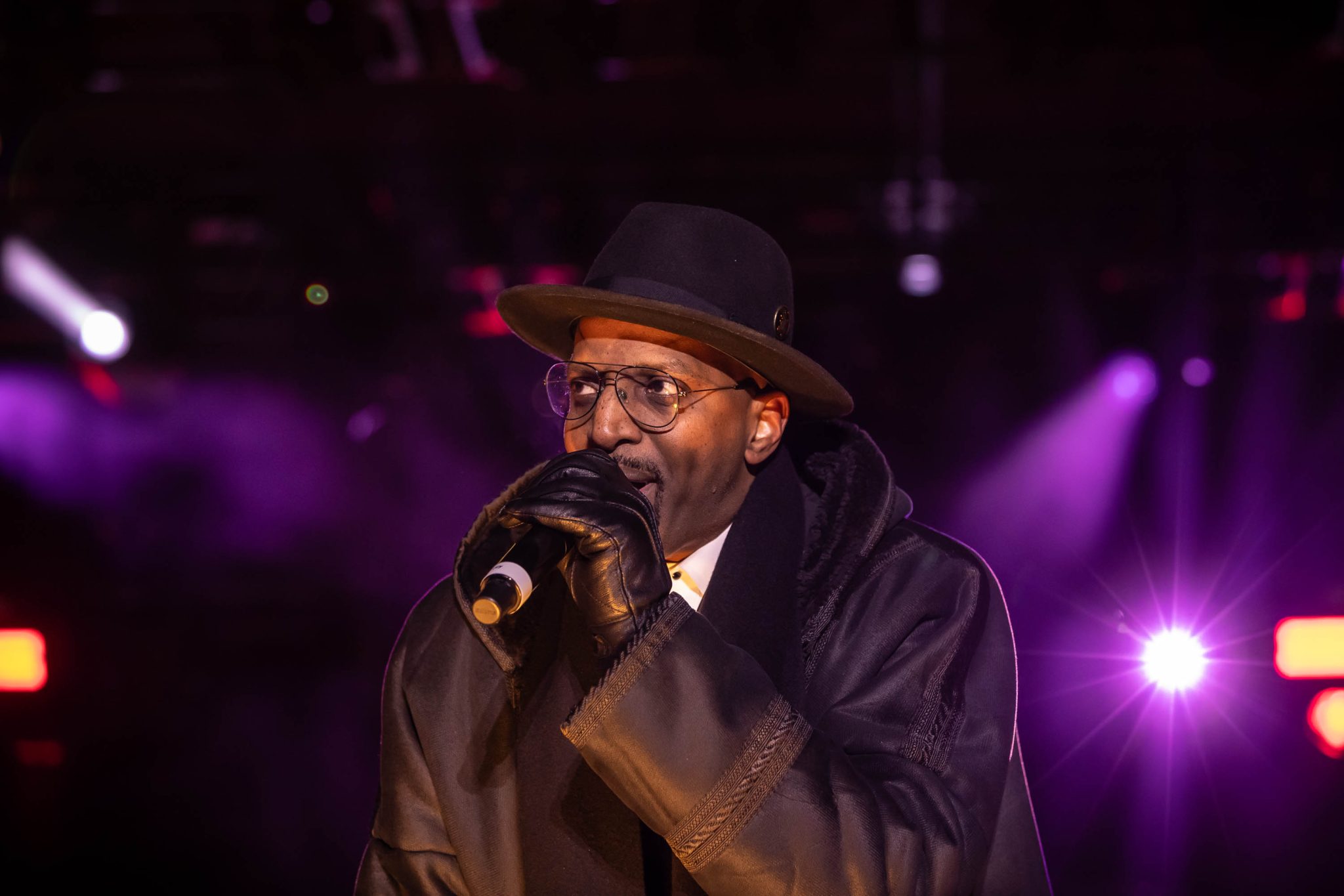 REVIEW: Chicago’s first NYE countdown felt more like a TV set than a ...